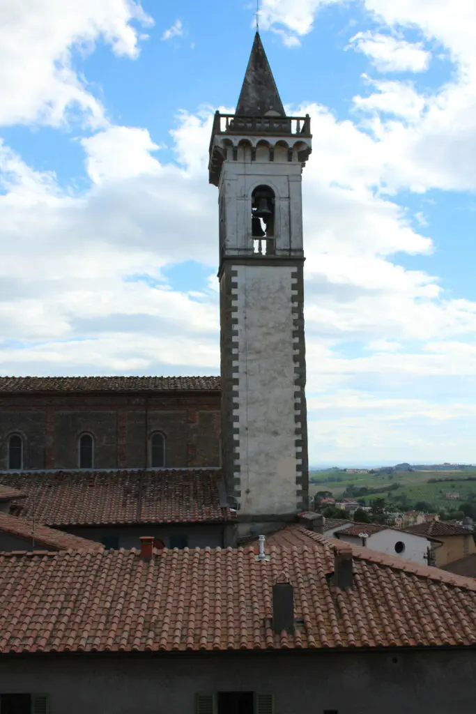 Vinci en Anchiano het geboortedorp van Leonardo. - Kreanimo