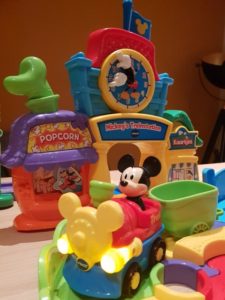 Mickey's treinstation van Vtech uitgetest - Kreanimo