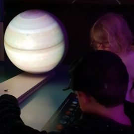 Planetarium bezoek met kinderen in Genk - Kreanimo